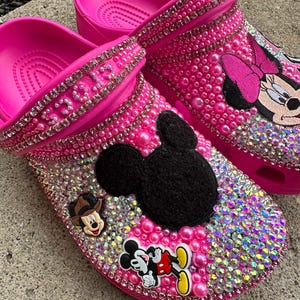Custom Minnie Mouse Crocs. - Etsy