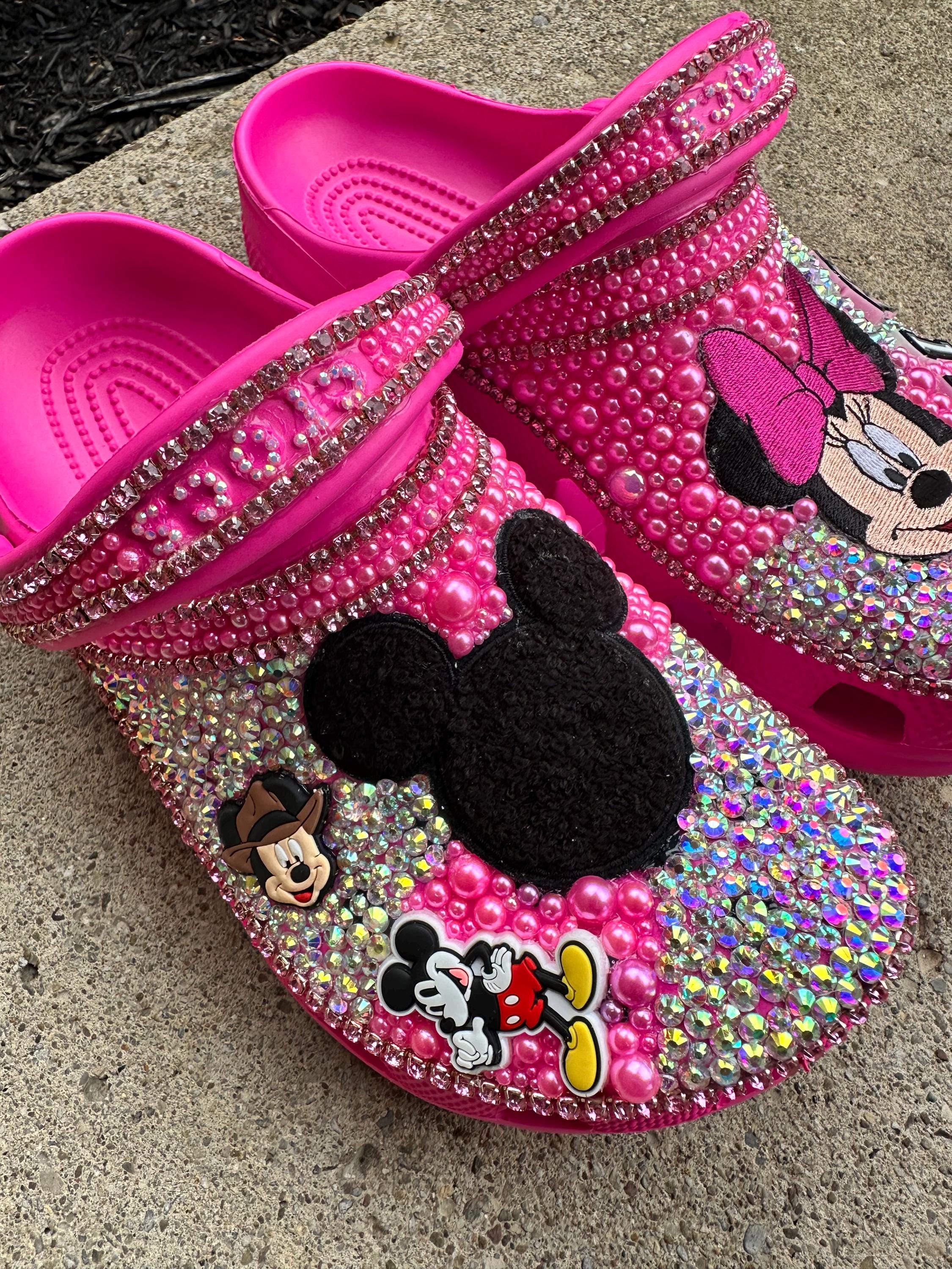 Custom Minnie Mouse Crocs. - Etsy