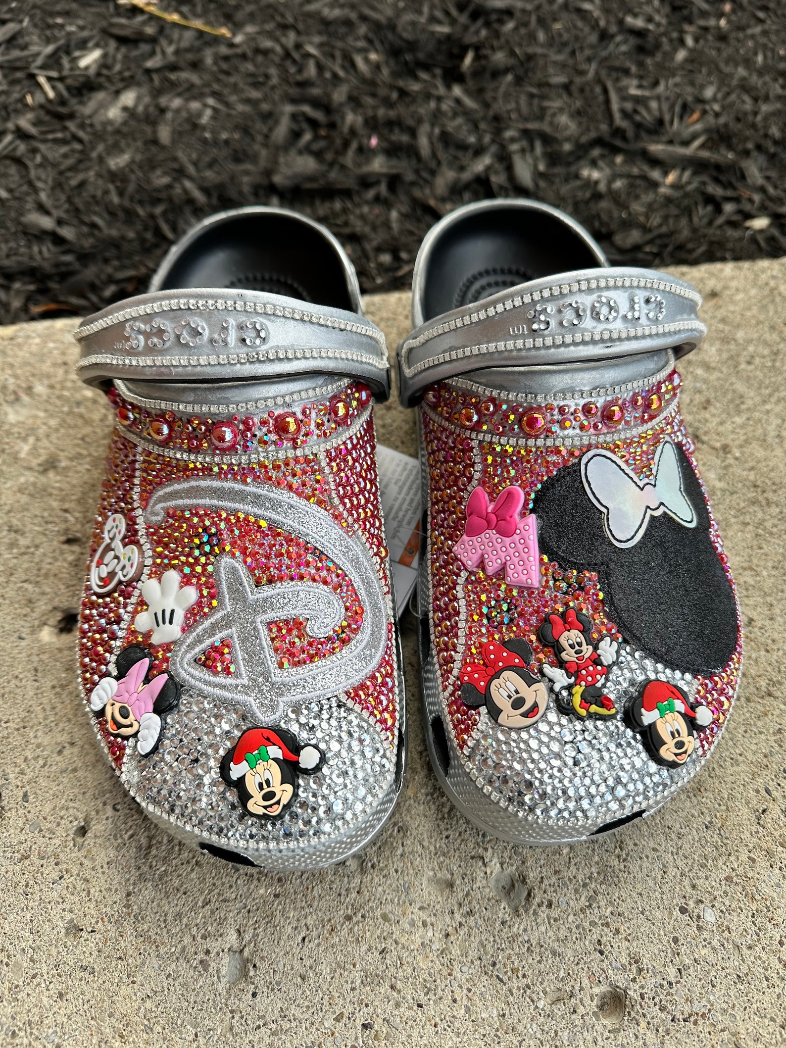 Custom Minnie Mouse Crocs. - Etsy