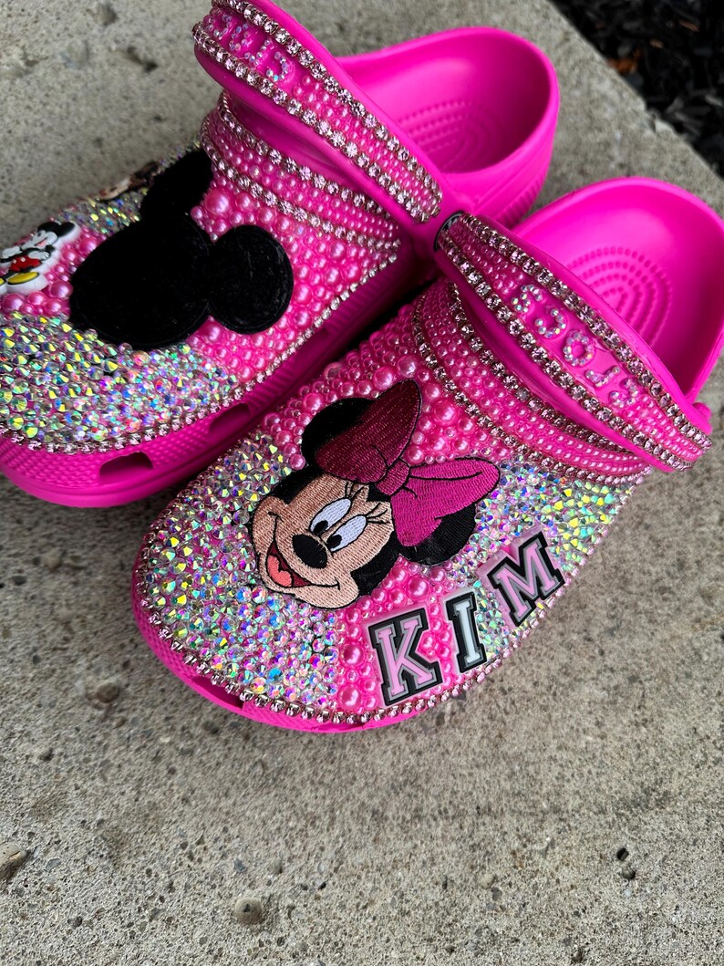 Custom Minnie Mouse Crocs. - Etsy
