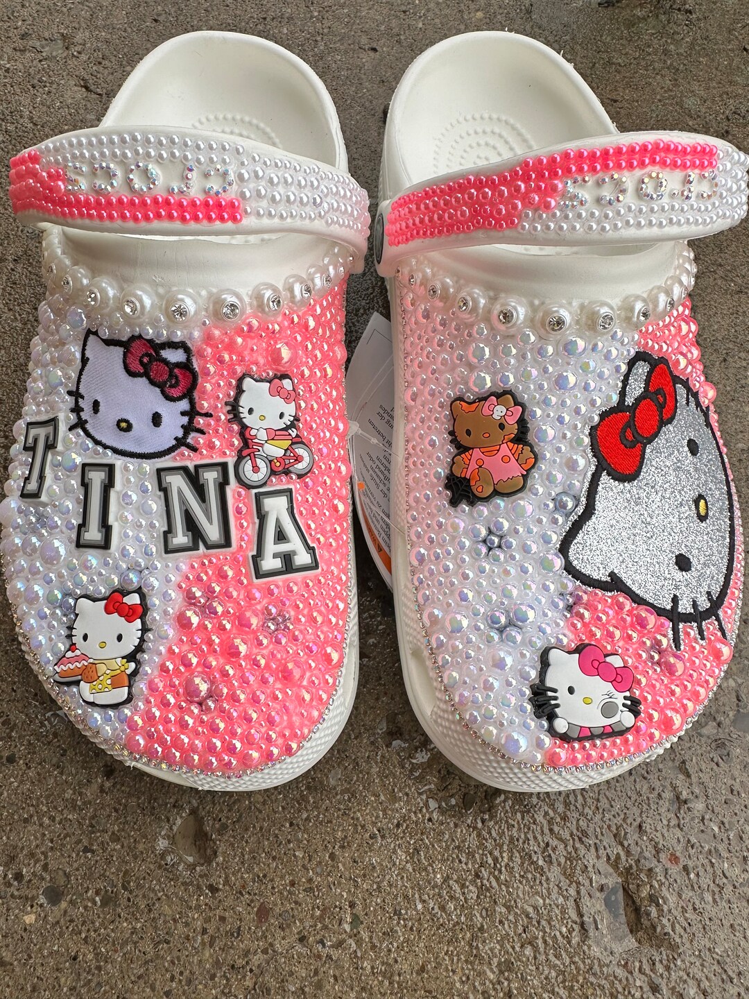 Hello Kitty Inspired Crocs. - Etsy