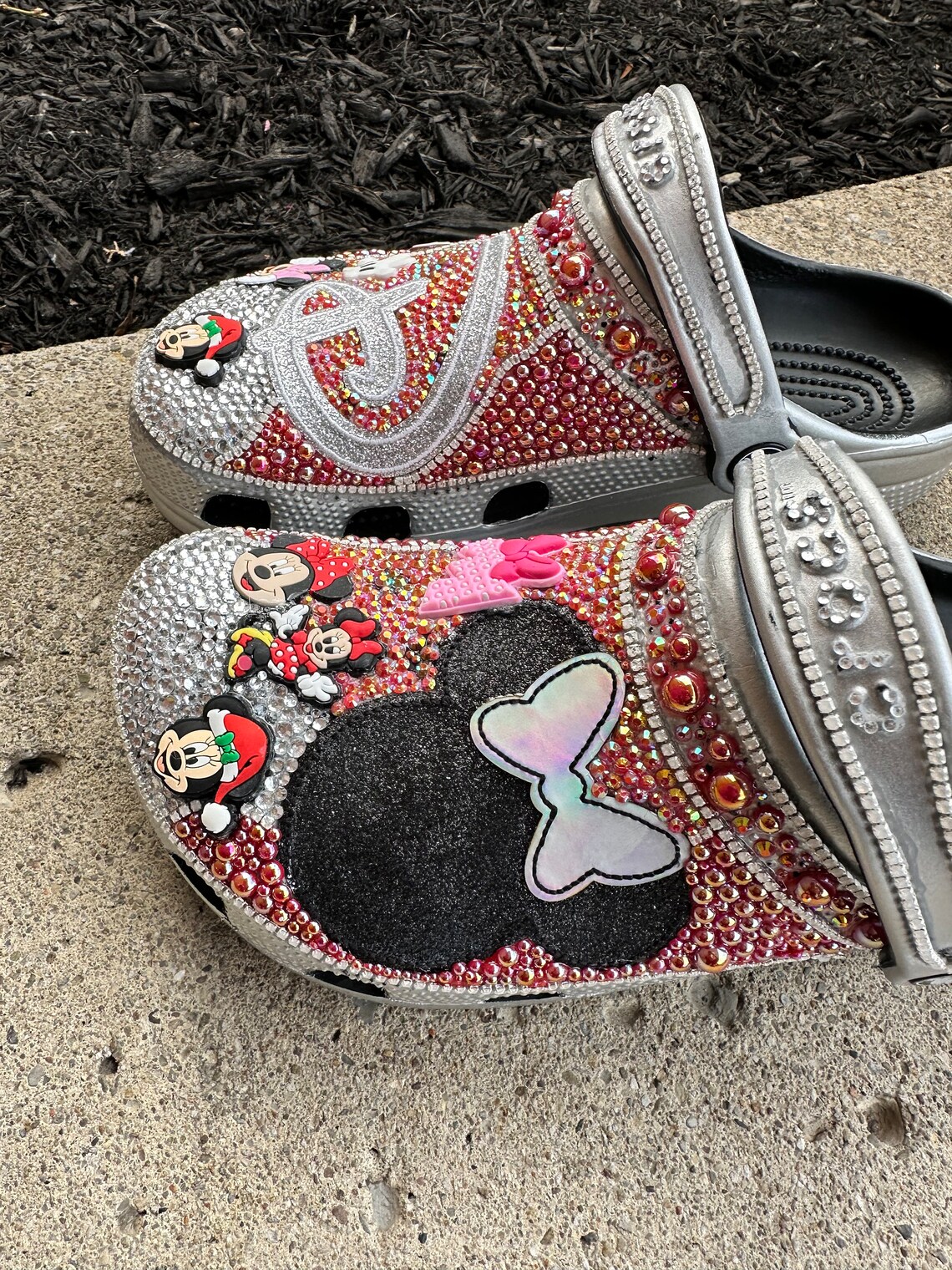 Custom Minnie Mouse Crocs. - Etsy