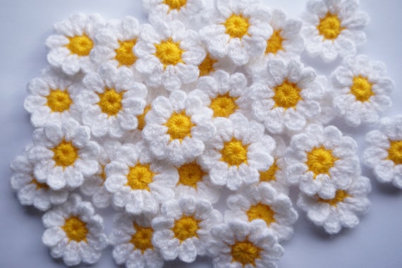 Set of 12 Pcs Handmade Crochet Small Daisy Flowers Appliques 3 | Etsy ...