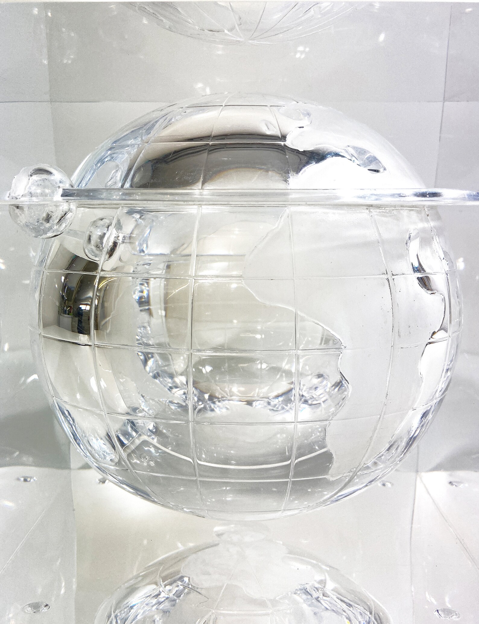 World Globe Acrylic Cube Shaped Ice Bucket by Allesandro Albrizzi ...