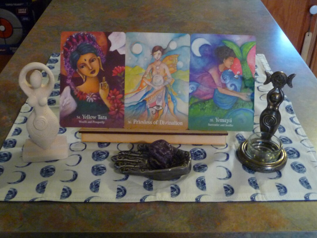 Three-card Oracle Reading: Sacred Mothers and Goddesses - Etsy