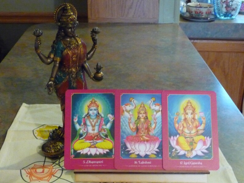 Three-card Oracle Reading: Lakshmi Oracle - Etsy