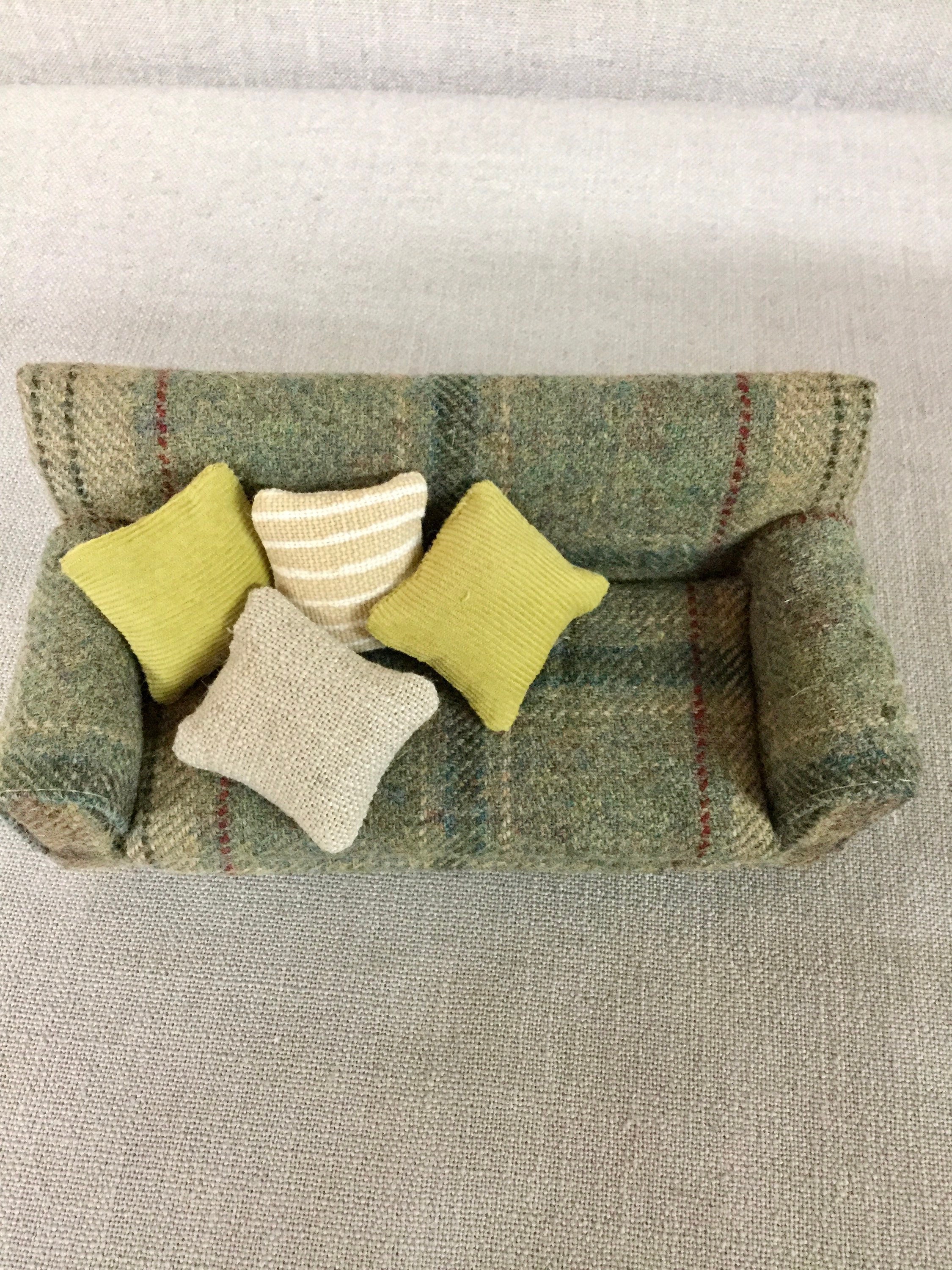 Miniature Mouse Sofa Tutorial - Etsy UK