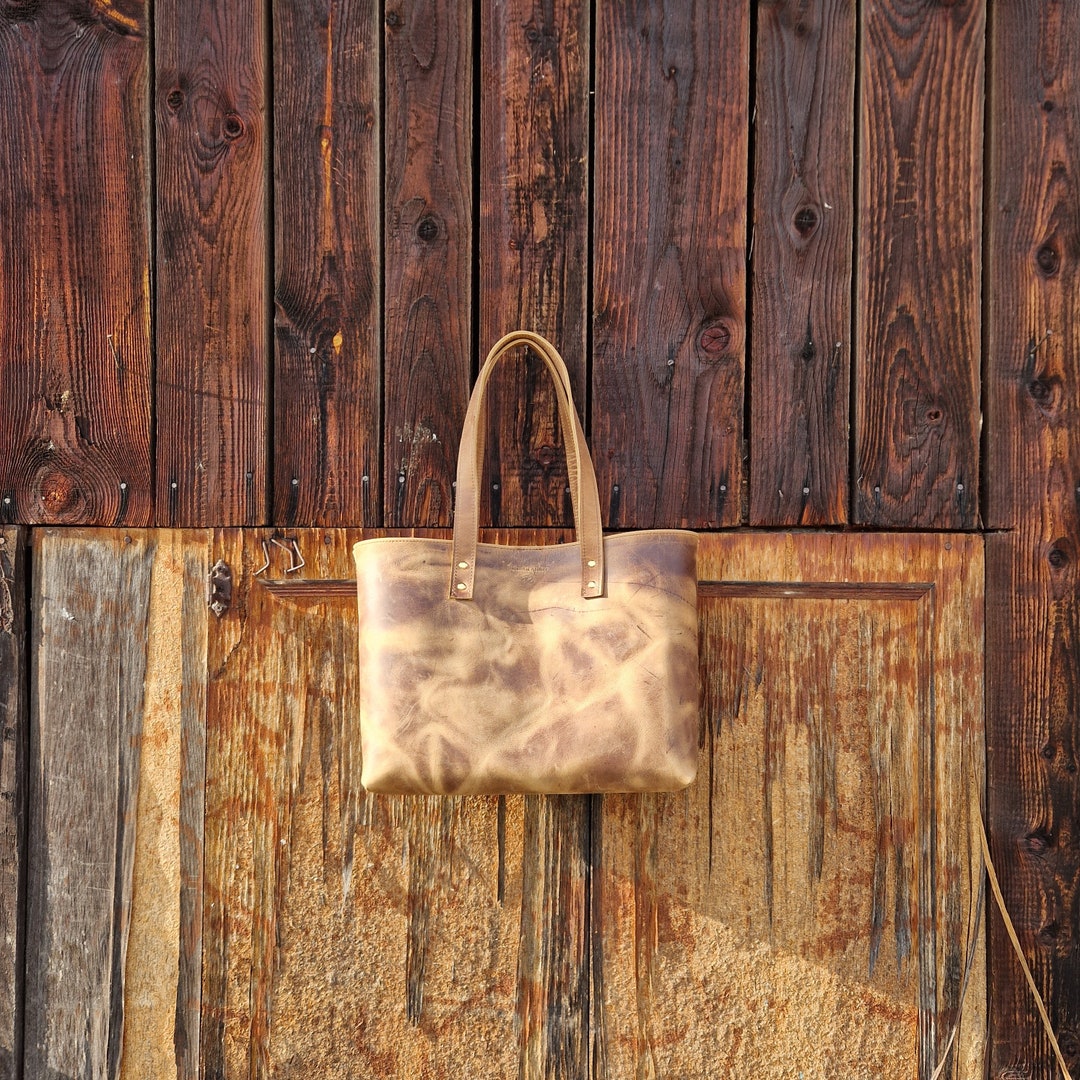 Balandis Atelier the Insatiable Leather Tote Bag in Premium Tan Pull up ...