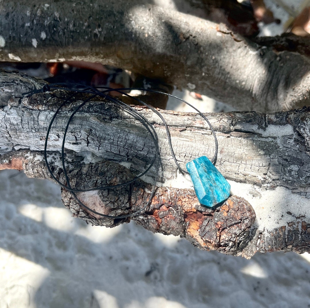 Blue Apatite Crystal Trapezoid Stone Pendant Black Cotton Necklace-blue ...