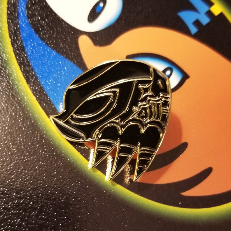 PREDACKLES Predator Knuckles Enamel Pin | Etsy