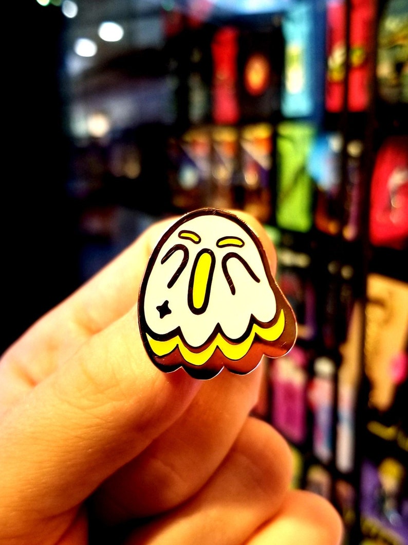 Holidays! HALLOWEEN Ghost! GLOW in the Dark Hard Enamel Pin - Etsy