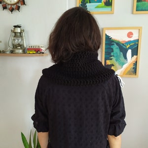 Wednesday Inspired Snood – Black & White Knit Neck Warmer – Christmas ...