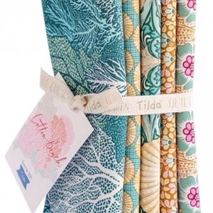 Tilda Cotton Beach Fat Quarters, Beach Shells Blenders Fat Quarter ...