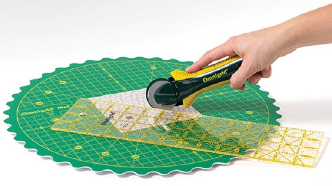 Omnigrid 360 8 Inch Rotating Cutting Mat, 14 Inch Rotating Mats, Non ...