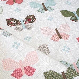 Flutter Quilt Pattern by Lella Boutique - Fat Eighths Butterfly Quilt ...