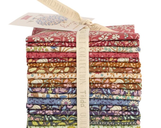 Tilda Cotton Beach Fat Quarters, Beach Shells Blenders Fat Quarter ...
