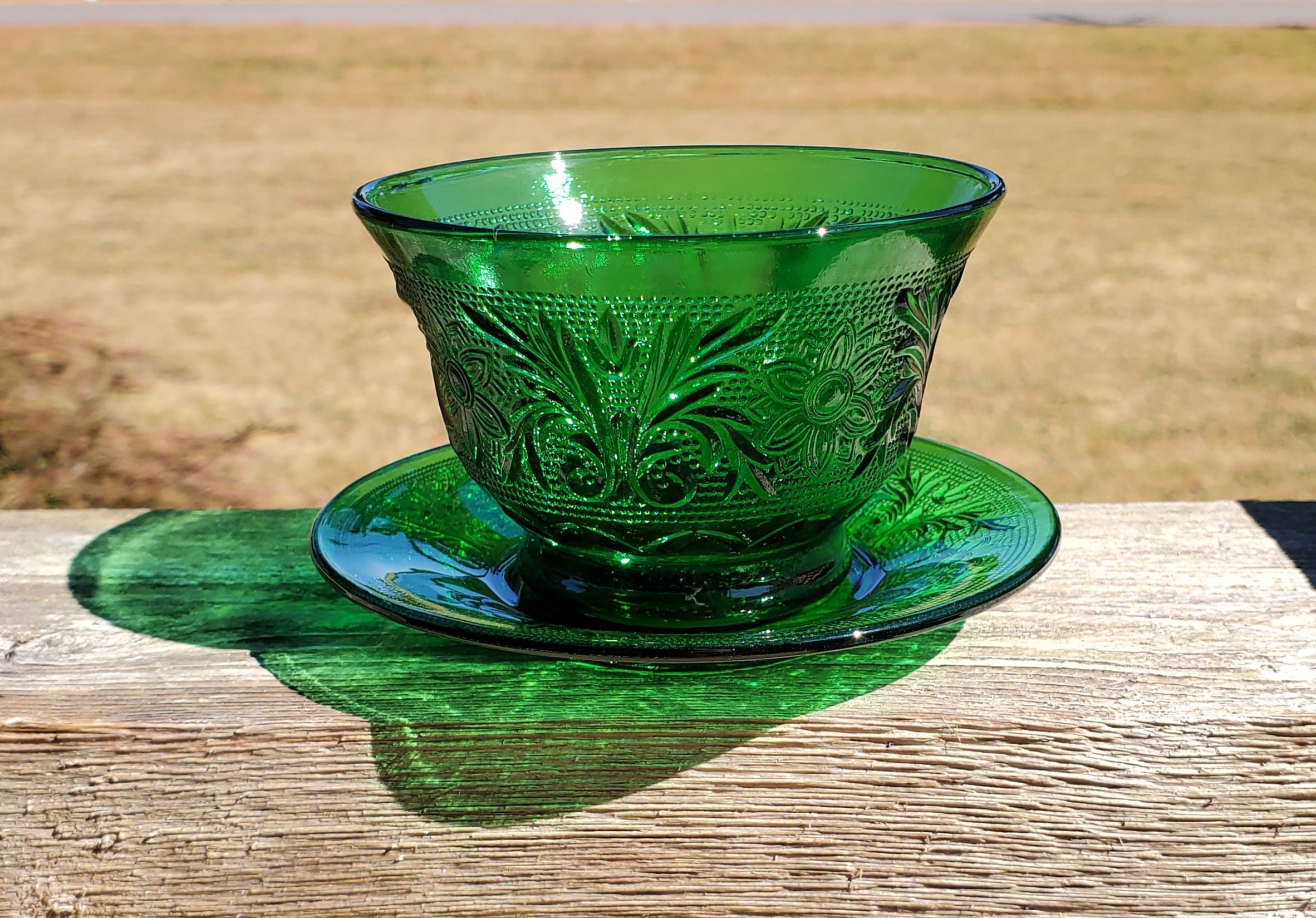4 Emerald Green Sandwich Glass Custard Cups and Liners, #960,921 - Etsy
