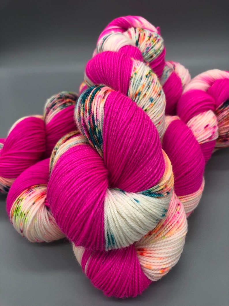 Hand Dyed Yarn Superwash Merino Wool Fuchsia Fluorescent - Etsy