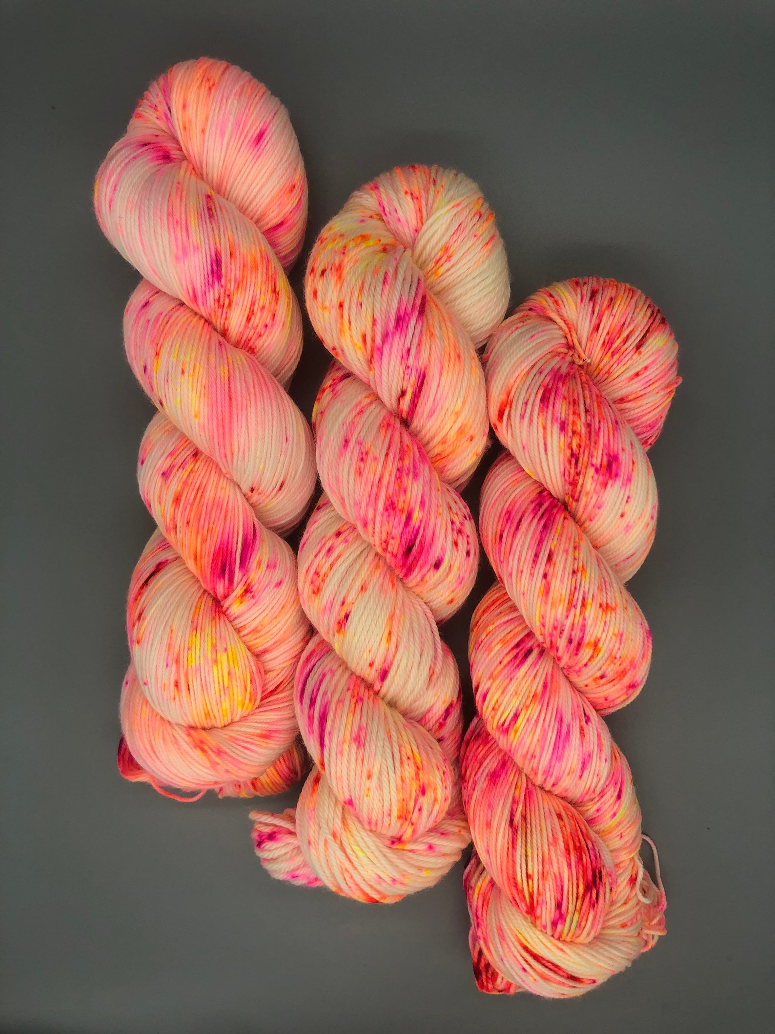 Hand Dyed Yarn Superwash Merino Wool Fluorescent Speckled - Etsy