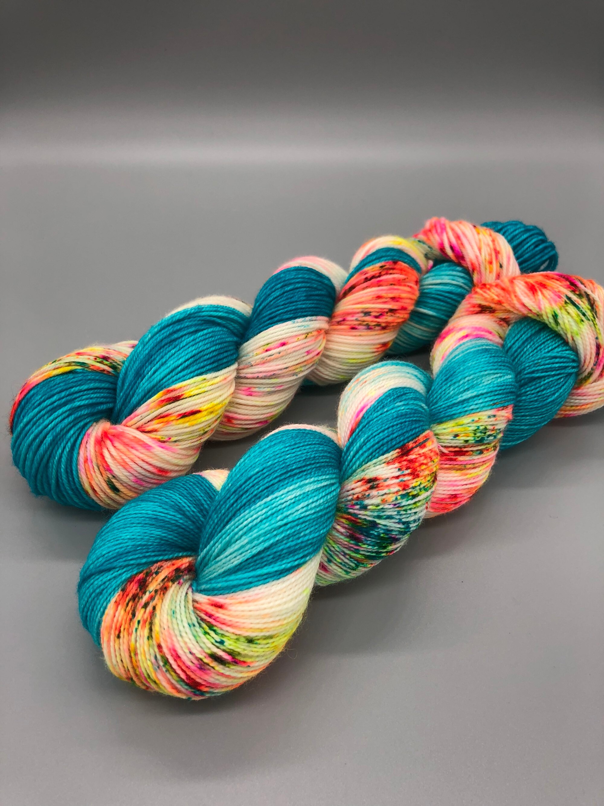 Hand Dyed Yarn Superwash Merino wool Turquoise Fluorescent | Etsy