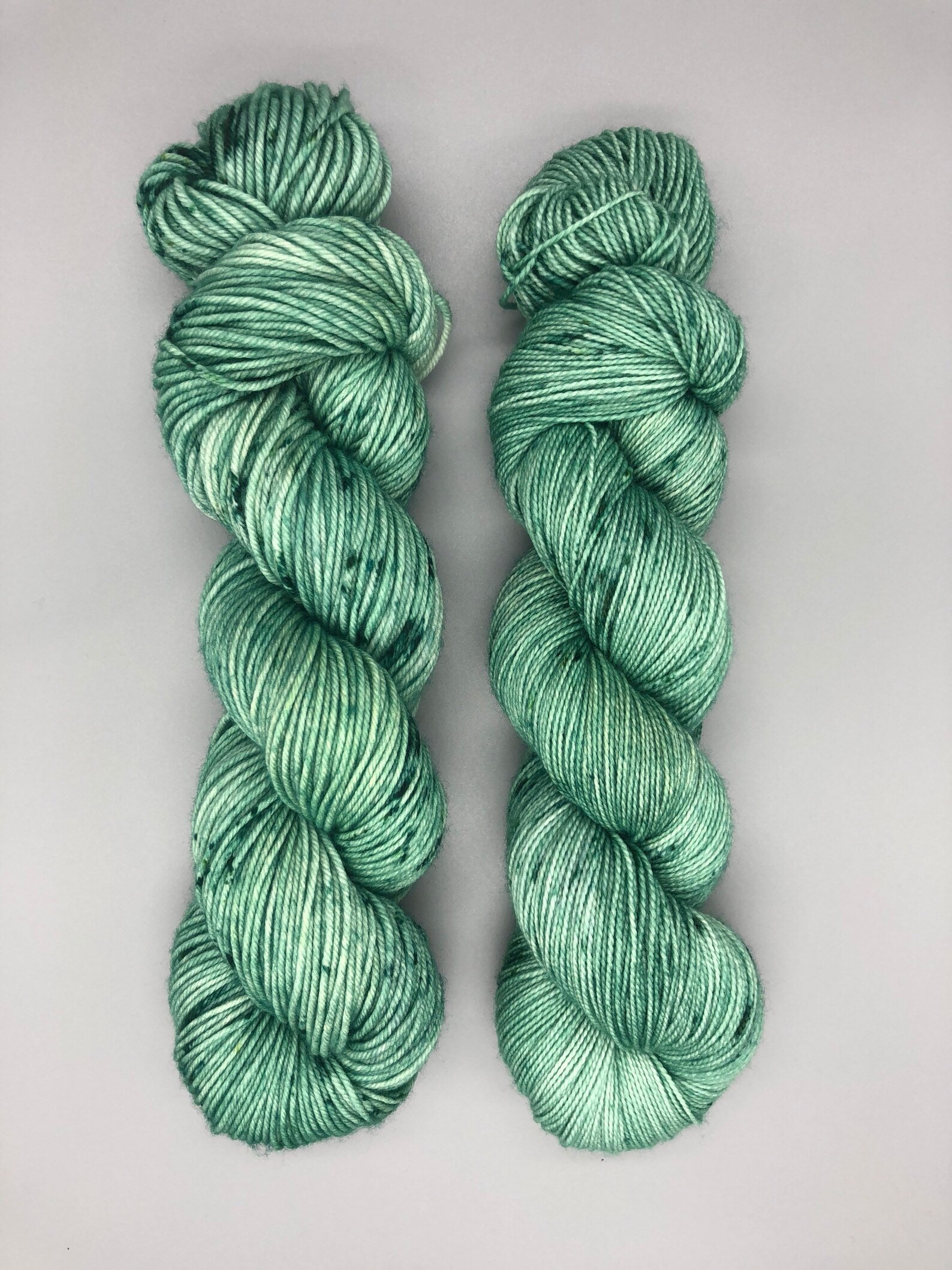 Hand Dyed Yarn Superwash Merino wool Green Green Speckled | Etsy