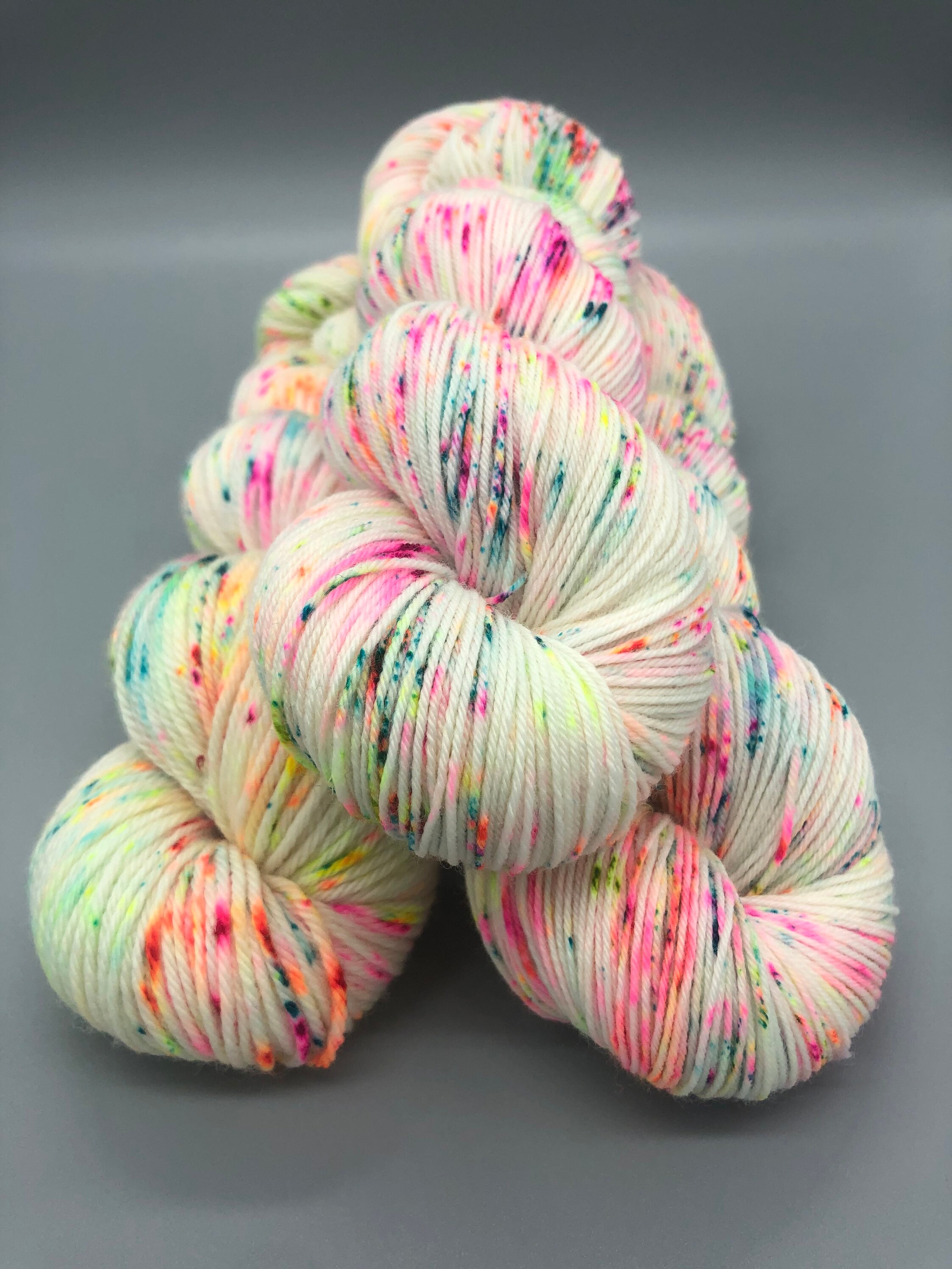 Hand Dyed Yarn Superwash Merino Wool Fluorescent Speckled - Etsy
