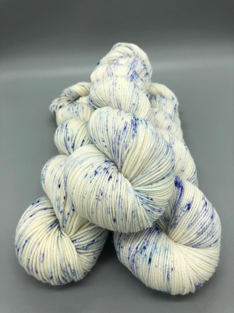 Hand Dyed Yarn Superwash Merino wool Blue Purple Speckled | Etsy