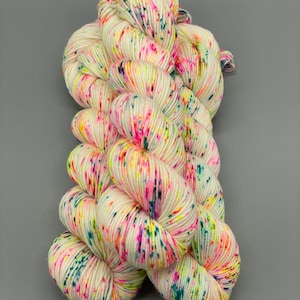 Hand Dyed Yarn, Superwash Merino Wool, Fluorescent Speckled Yarn ...