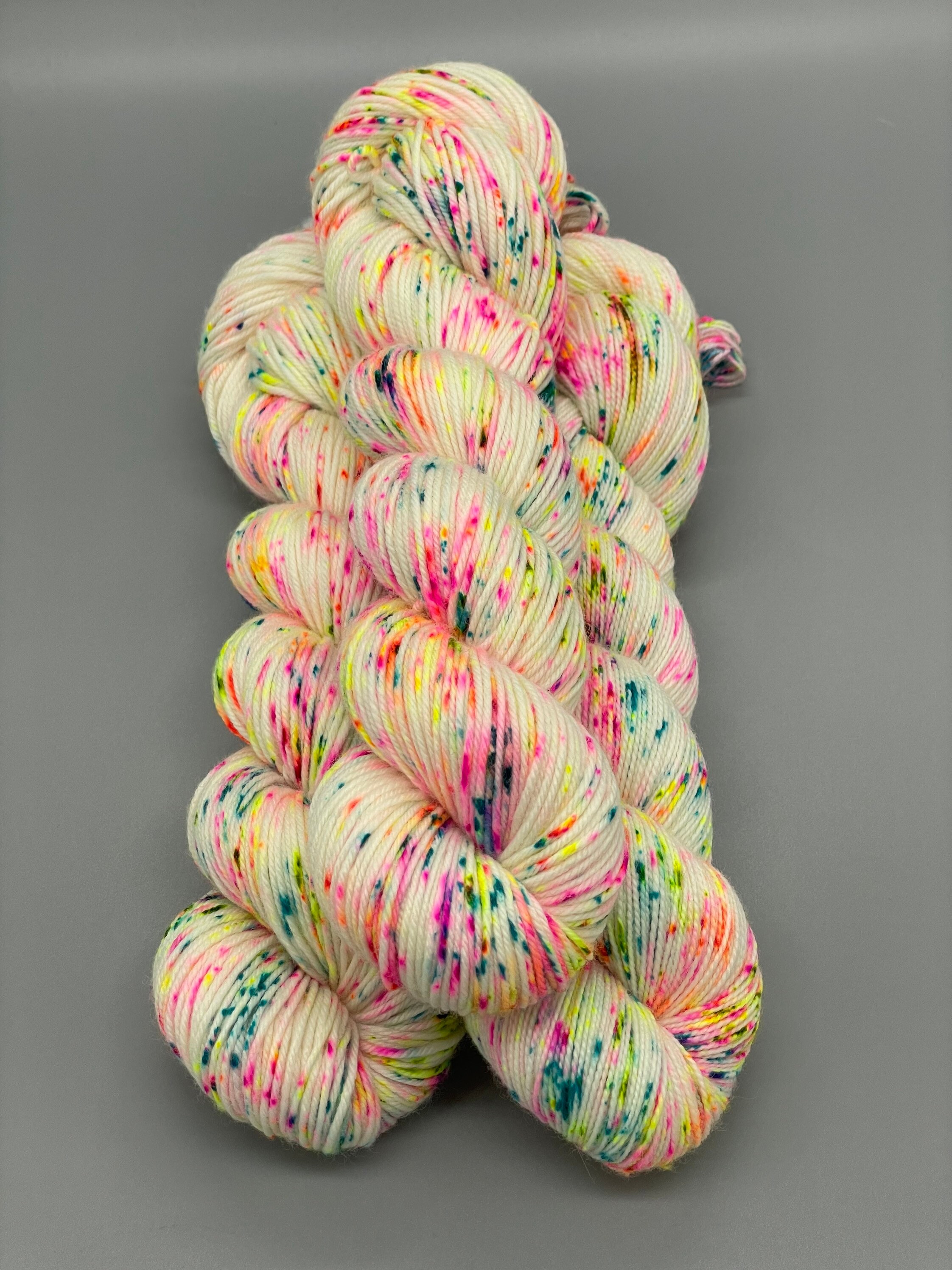 Hand Dyed Yarn, Superwash Merino Wool, Fluorescent Speckled Yarn ...