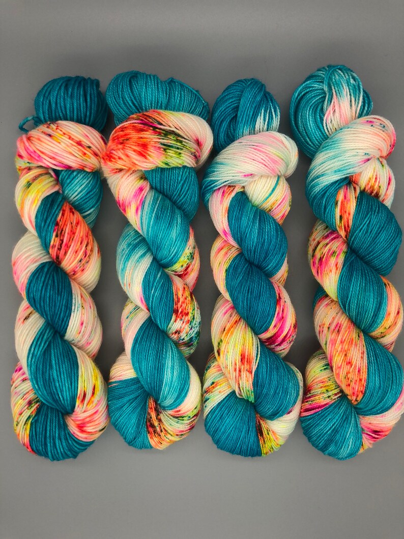 Hand Dyed Yarn Superwash Merino wool Turquoise Fluorescent | Etsy