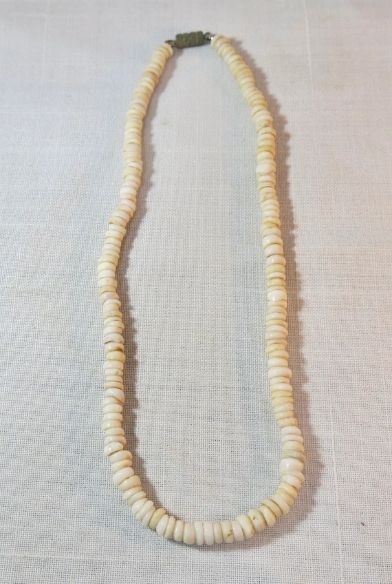 vintage 70s hawaiian shell - Gem