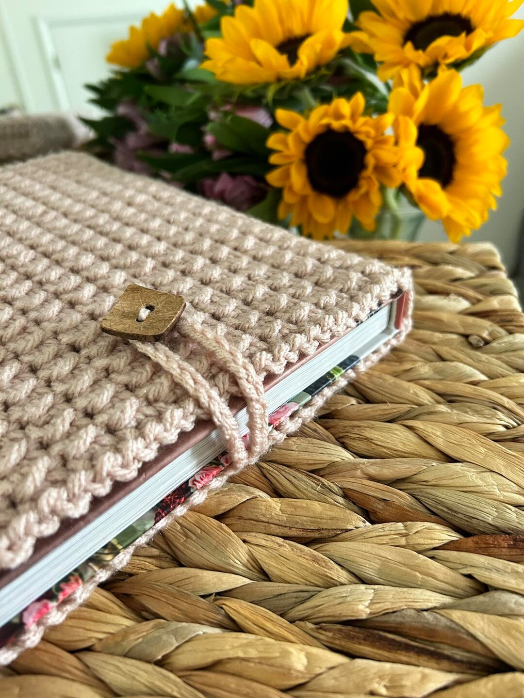 Easy Crochet Book Case, Beginner Friendly Book Case Crochet Pattern ...