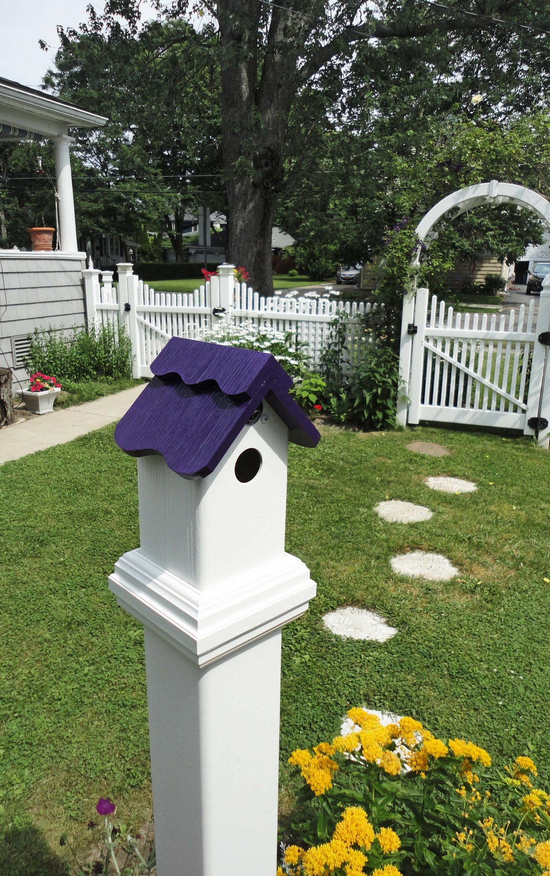 PVC Birdhouse: Thatch Style Purple Roof, 5inch Post Mount Nesting Box ...