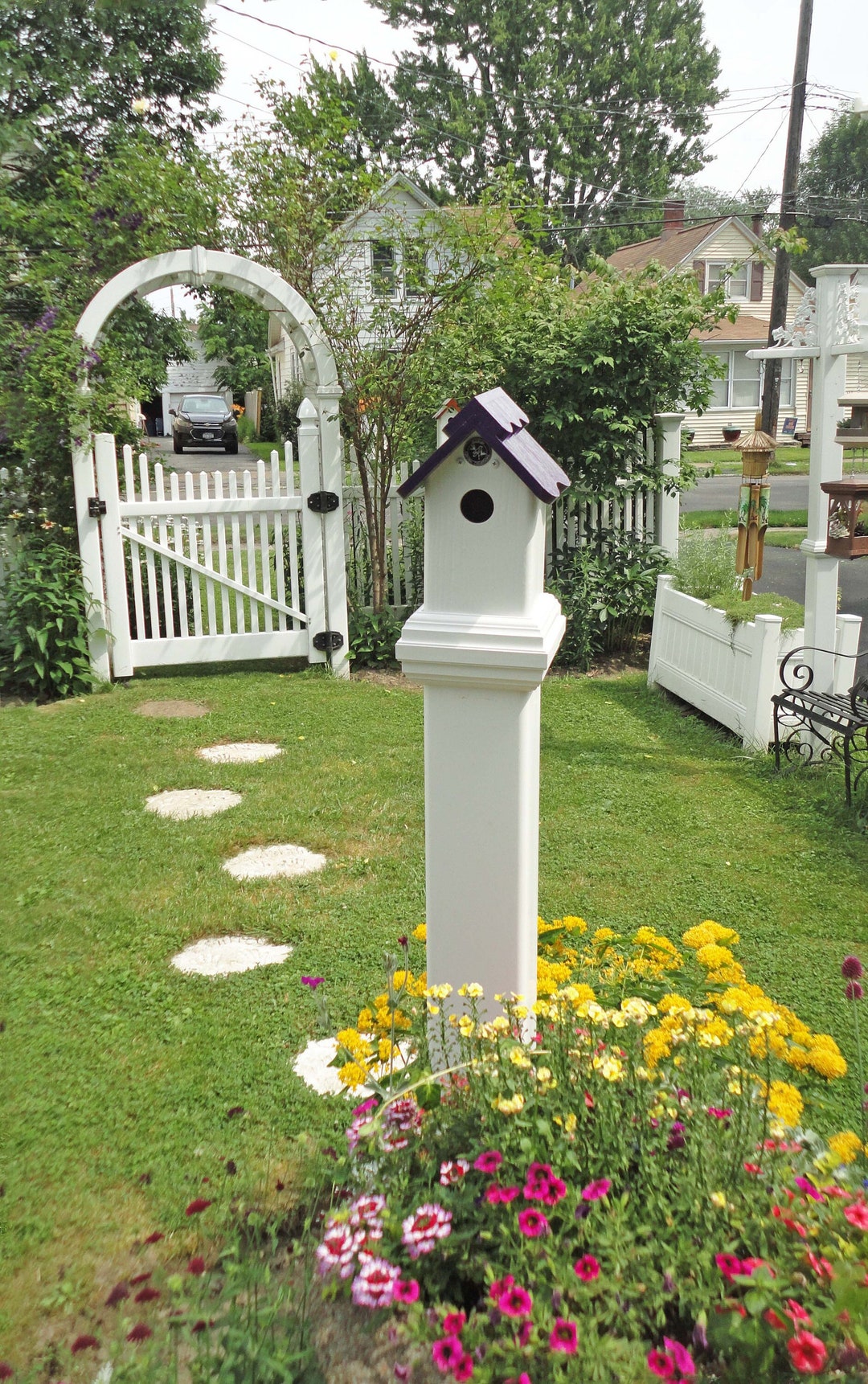 Birdhouse PVC 5inch Post Mount Nesting Box, Weatherable Thatch Style ...