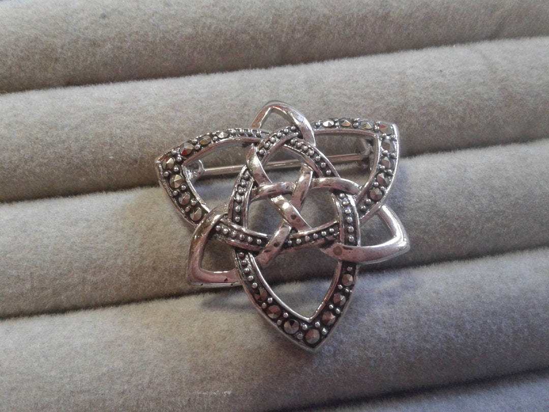 Sterling Silver and Marcasite Art Deco Small Double Trinity Knot Brooch, Marked 925 Thailand - Etsy
