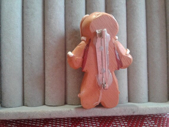 Cast Resin Gingerbread Man Pin - Gem