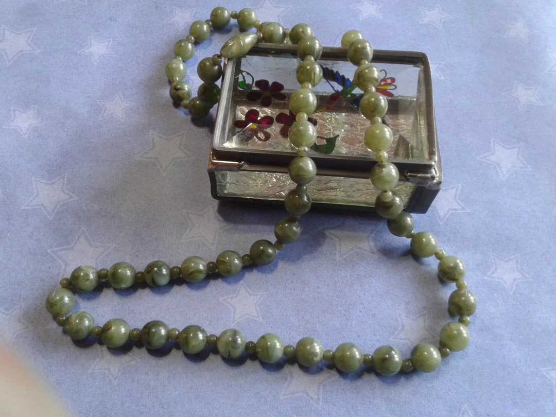 Mid Length Strand of Green Plastic "jade" Beads With Concealed Screw ...