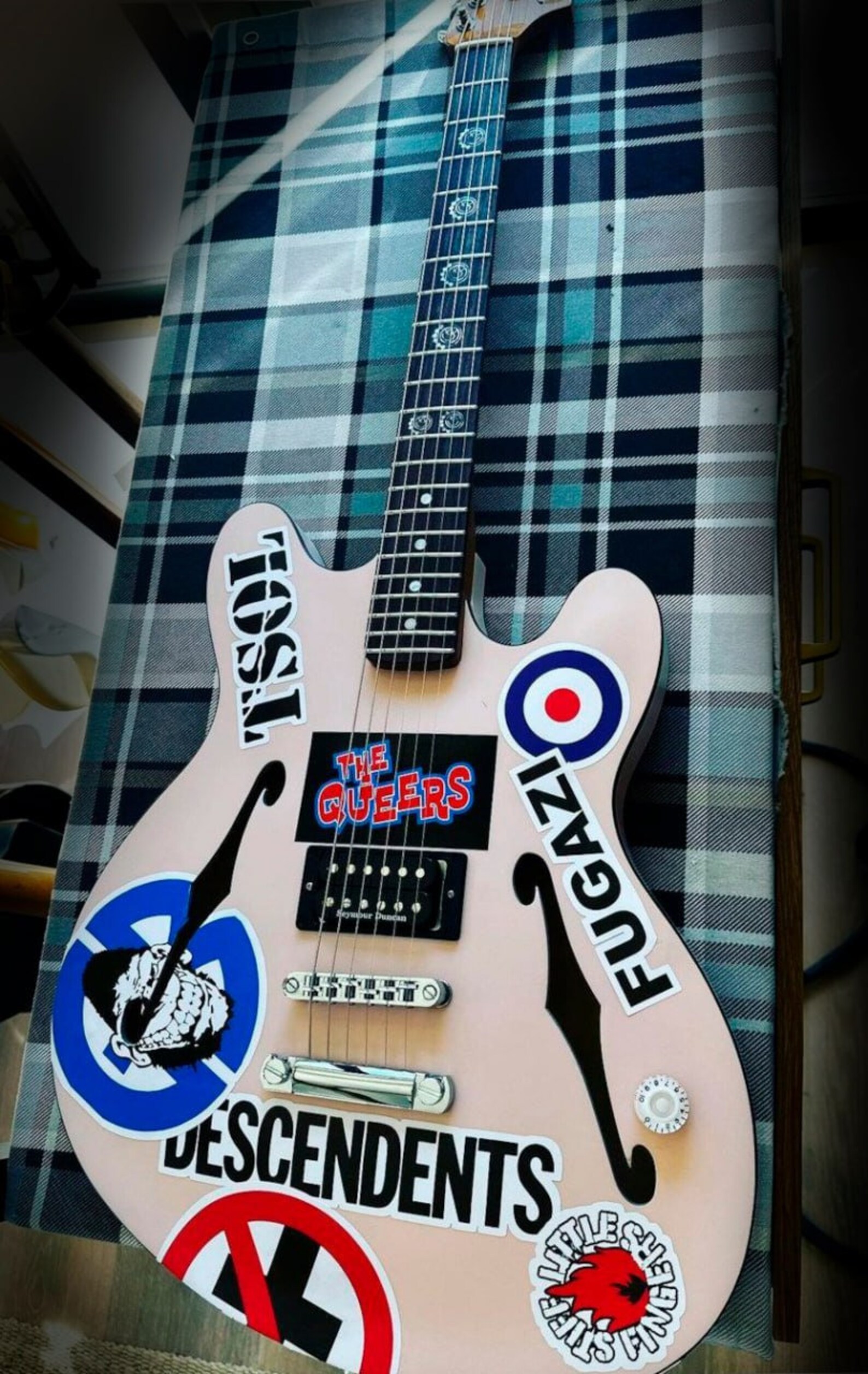 Tom Delonge Guitar Stickers Fender R&D Starcasters Blink-182 - Etsy