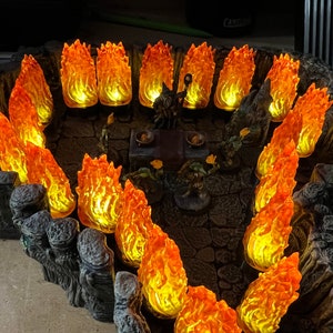 Miniature Flickering LED Wall of Fire for TTRPG, Dungeons and Dragons ...