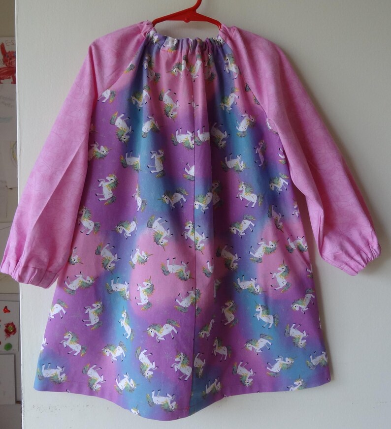 Child Paint and Craft Smock, Long Sleeved Unicorns Cotton Smock With ...