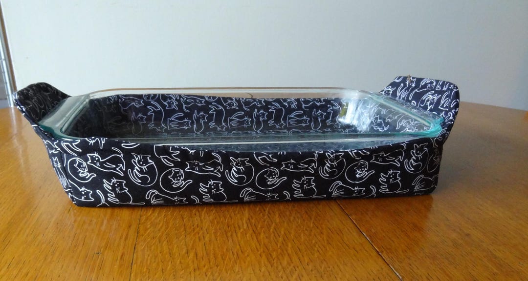 Black and White Cats Casserole Cozy: 9x13 Baking Dish Holder, Pot Luck ...