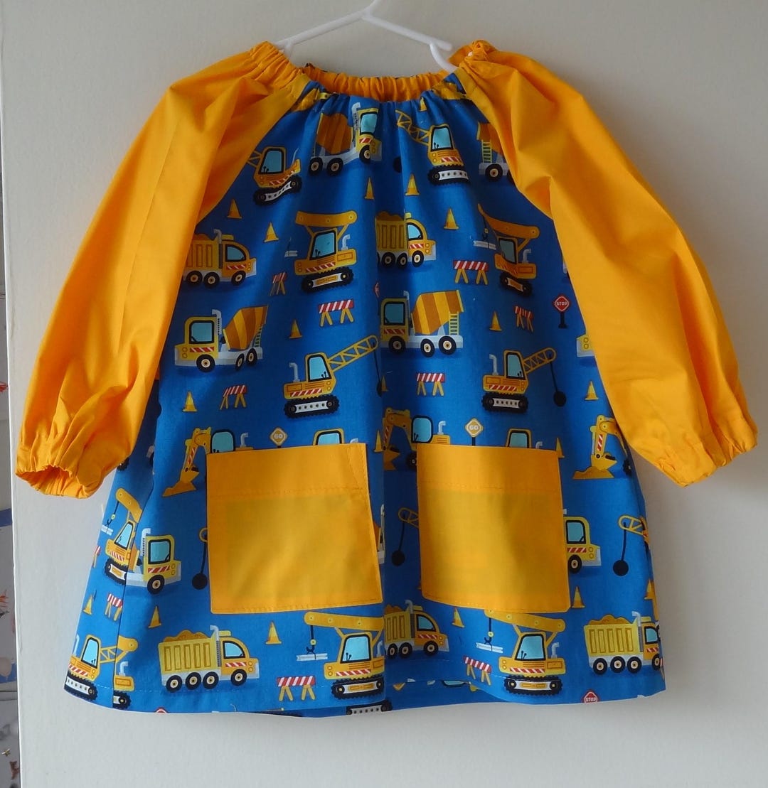 Child Paint and Craft Smock, Long Sleeved Construction Vehicles Cotton ...