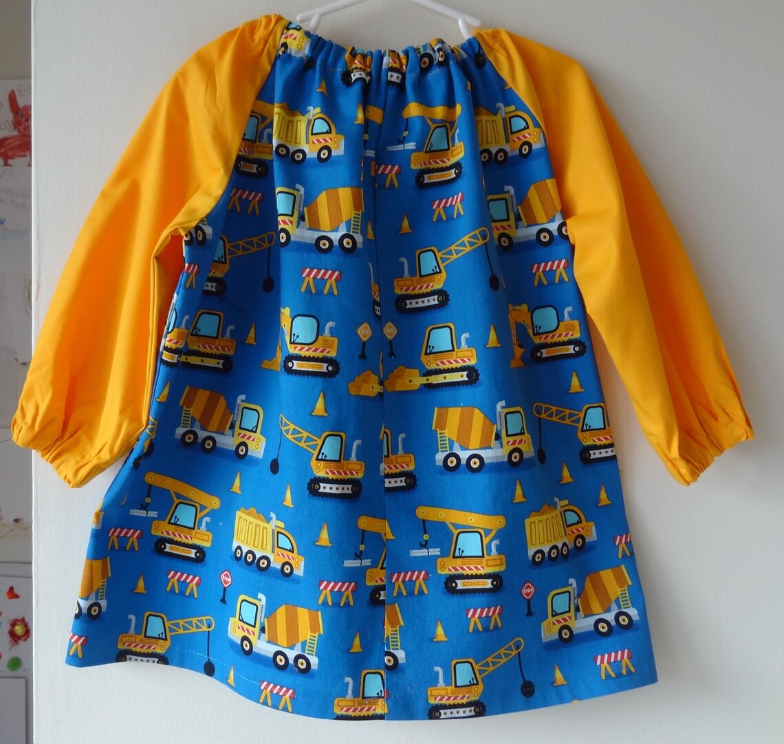 Child Paint and Craft Smock, Long Sleeved Construction Vehicles Cotton ...