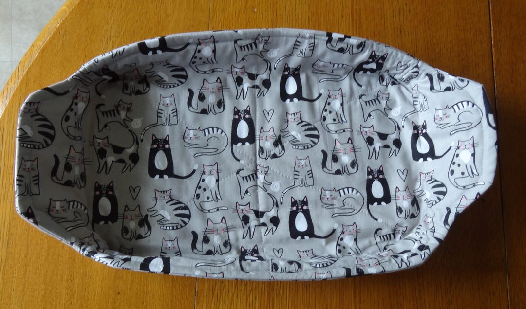 Black White and Gray Sketched Cats Casserole Cozy: 9x13 Baking Dish ...