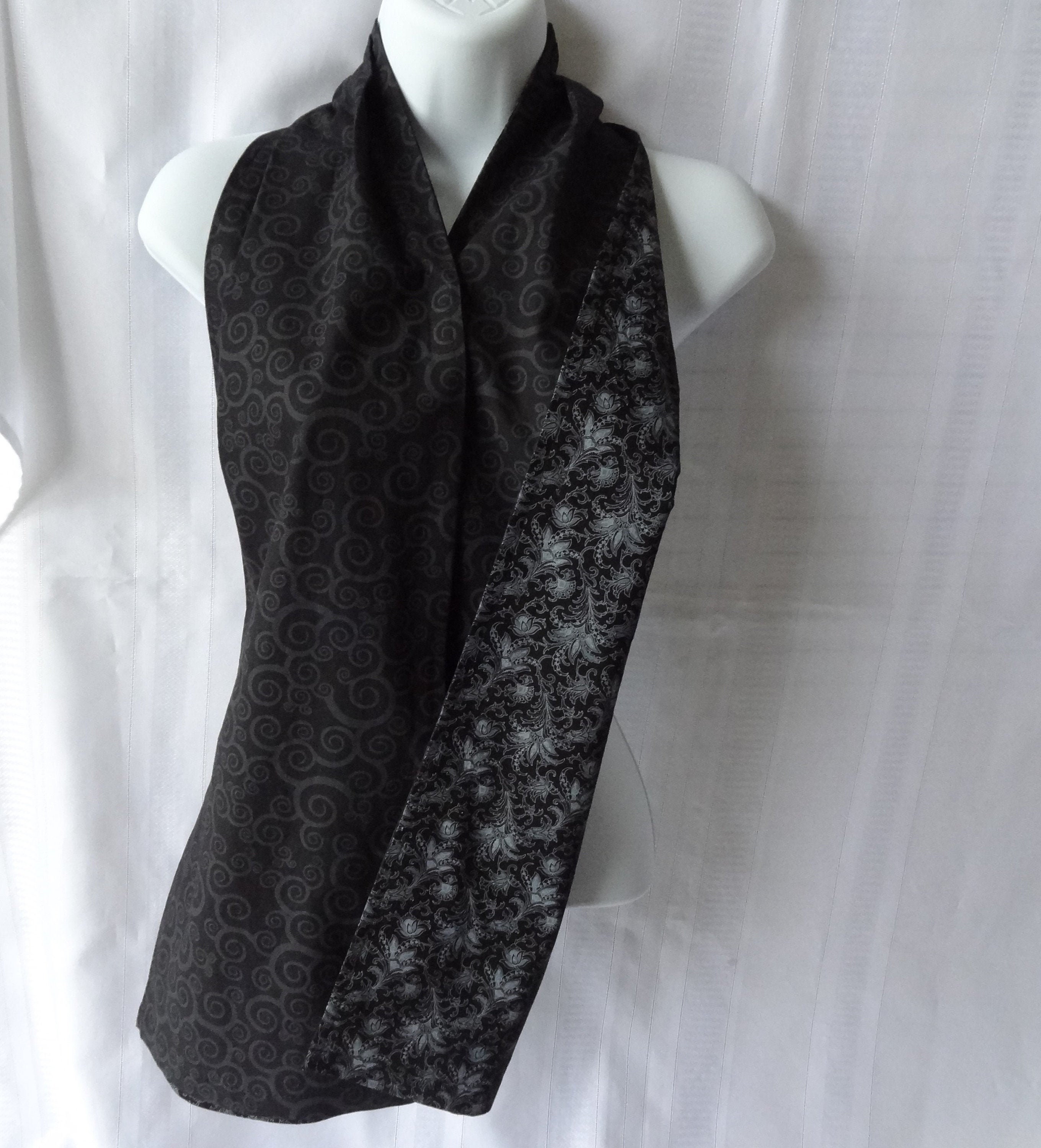 Adult Bib for a Woman Reversible Dignity Dining Scarf Black - Etsy Canada