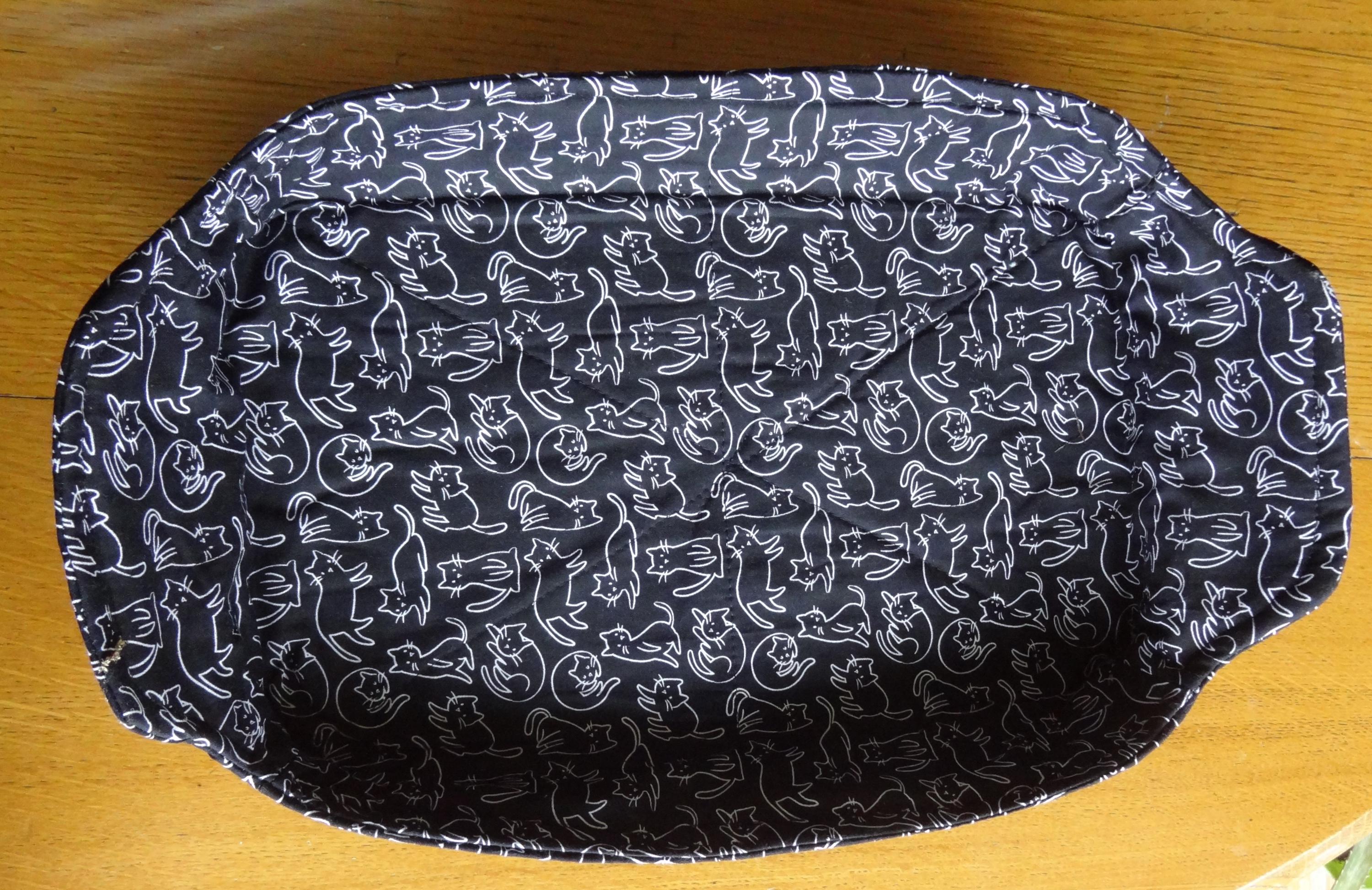 Black and White Cats Casserole Cozy: 9x13 Baking Dish Holder, Pot Luck ...