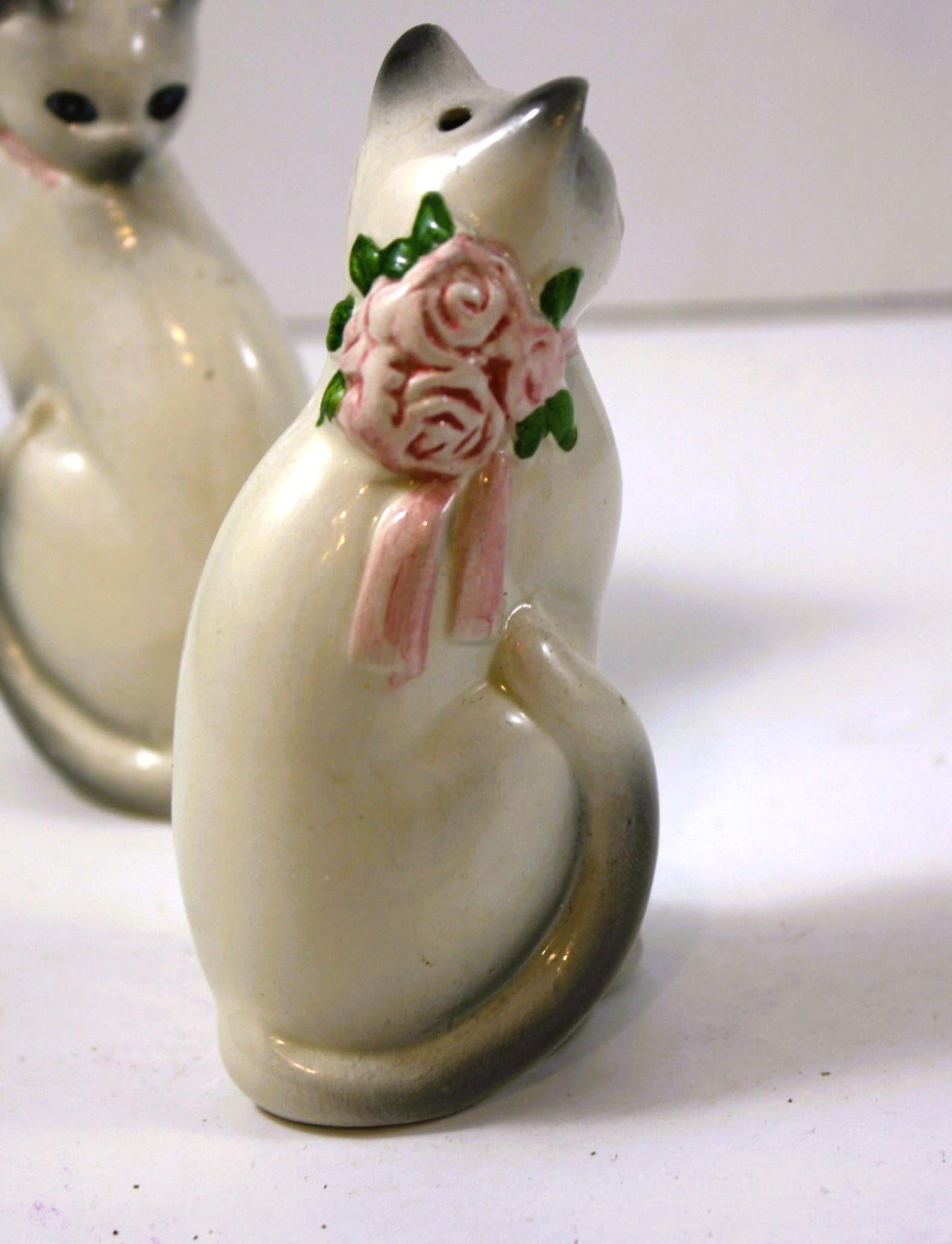 Set of Siamese Cats With Roses Salt & Pepper Shakers Porcelain With ...