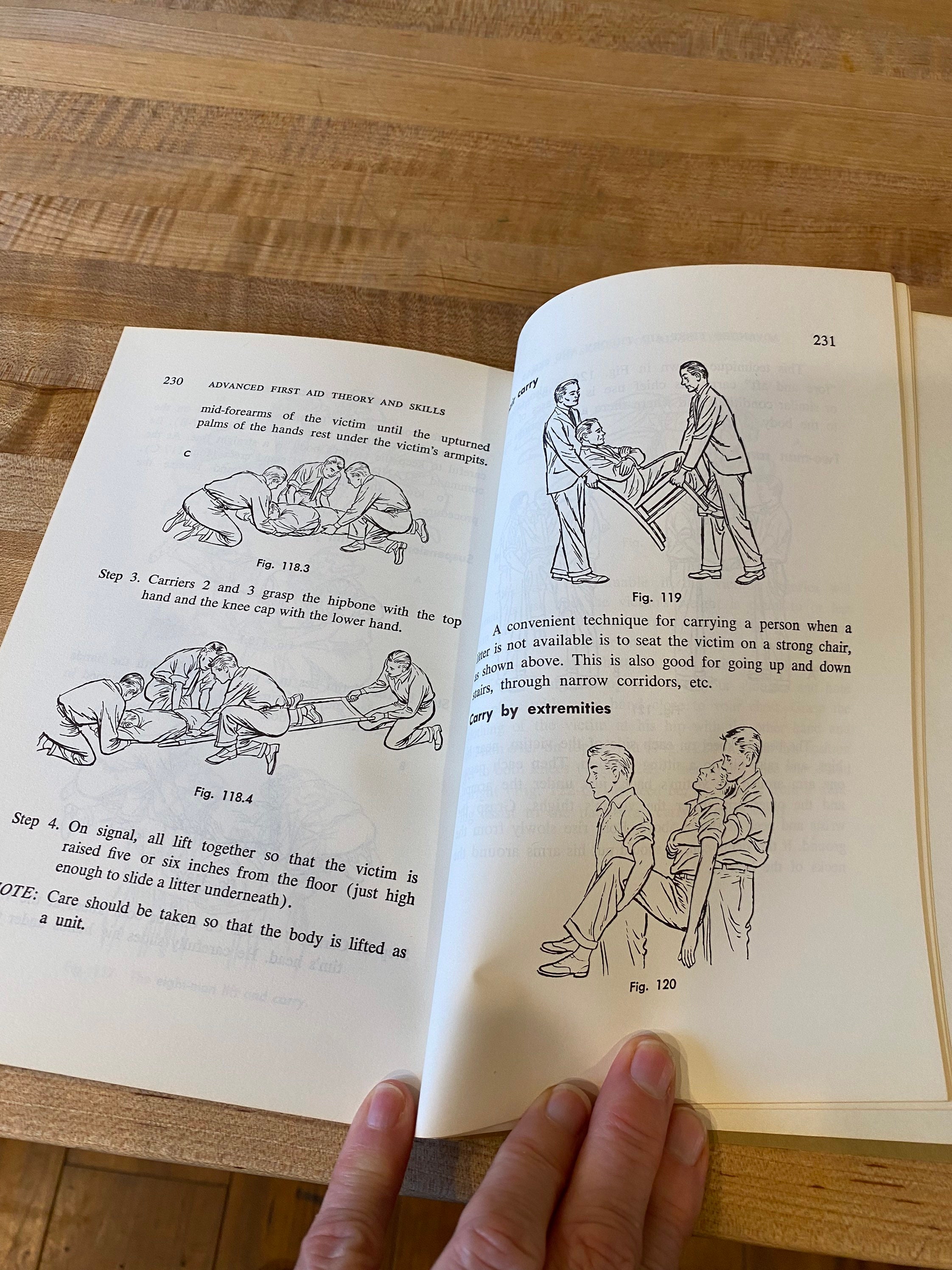 The American National Red Cross FIRST AID Textbook/ Fourth Edition ...