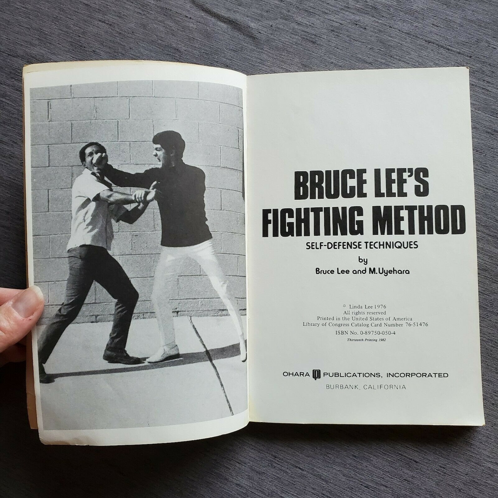 Bruce Lee's Fighting Method Self-defense Techniques Paperback Book M ...