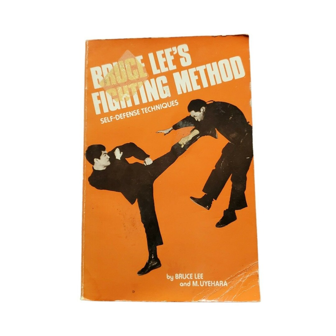 Buy Bruce Lee's Fighting Method Self-defense Techniques Paperback Book ...